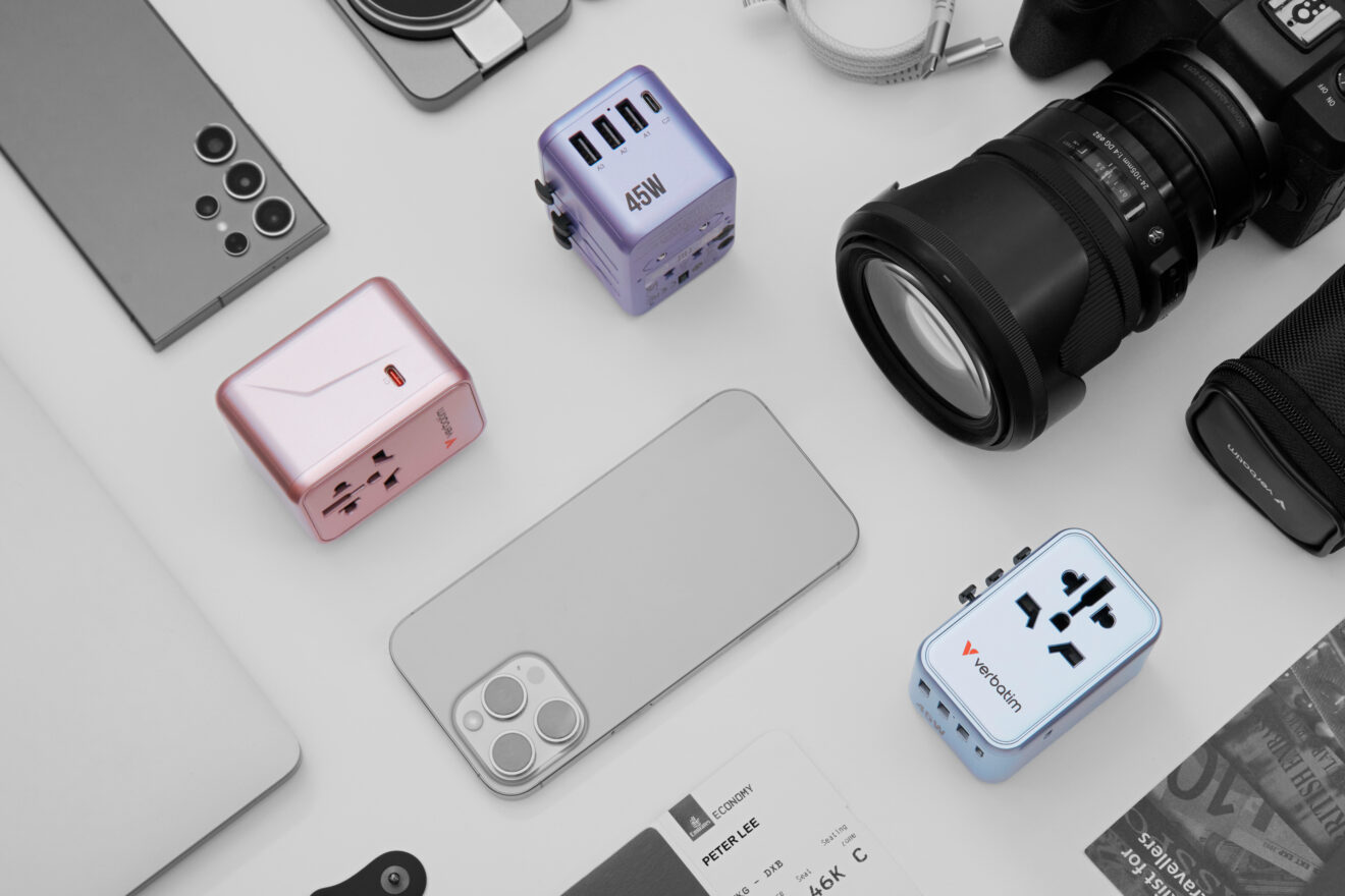 5 Port 45W Universal Travel Adapter (UTA-08) - Verbatim Hong Kong